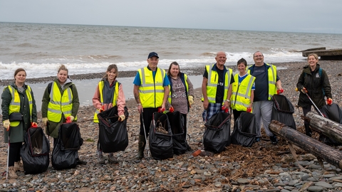 Local bus company helps clear up South Walney | Cumbria Wildlife Trust